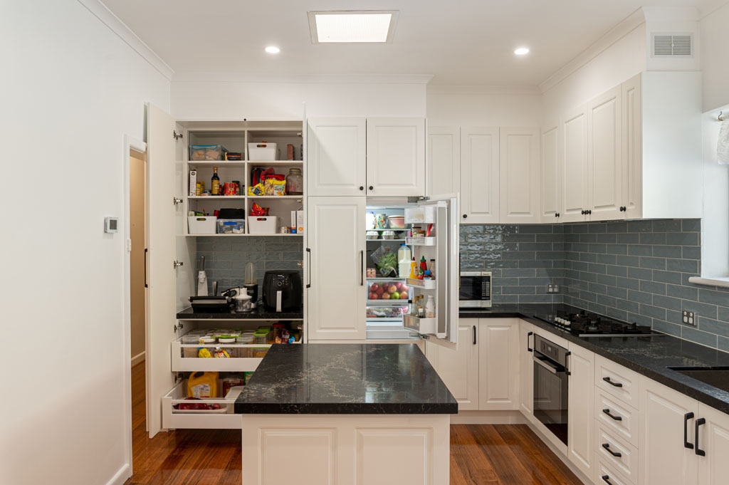 Blackburn - Eastern Baltic Kitchens